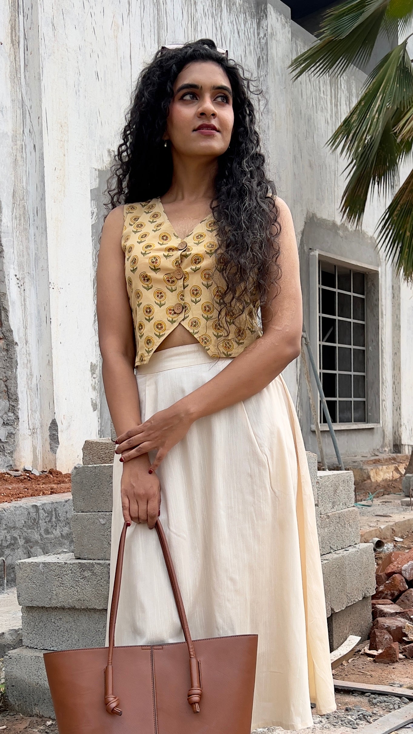 Tops – MUCH LOVE STORE